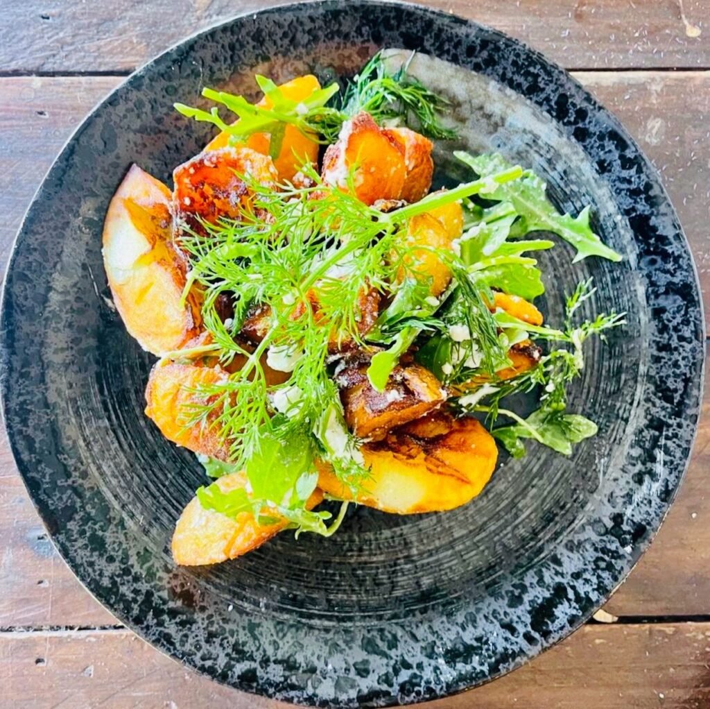 Manny's Wine & Fish | Authentic Greek Restaurant Gold Coast